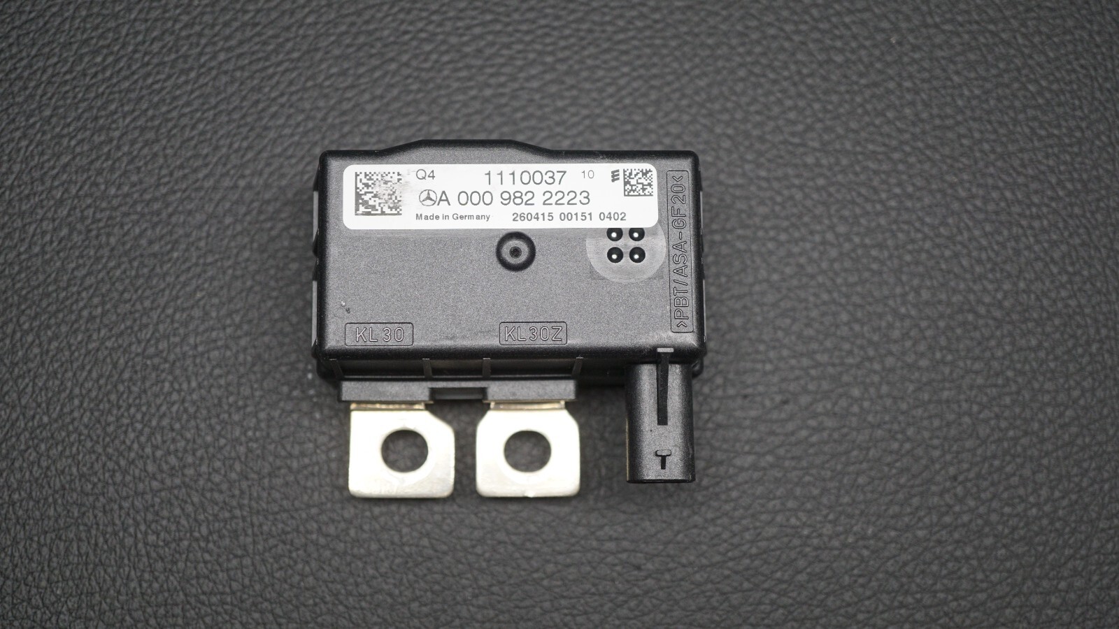 GENUINE MERCEDES BENZ FUSE BOX RELAY MODULE REGULATOR A0009822223 ...