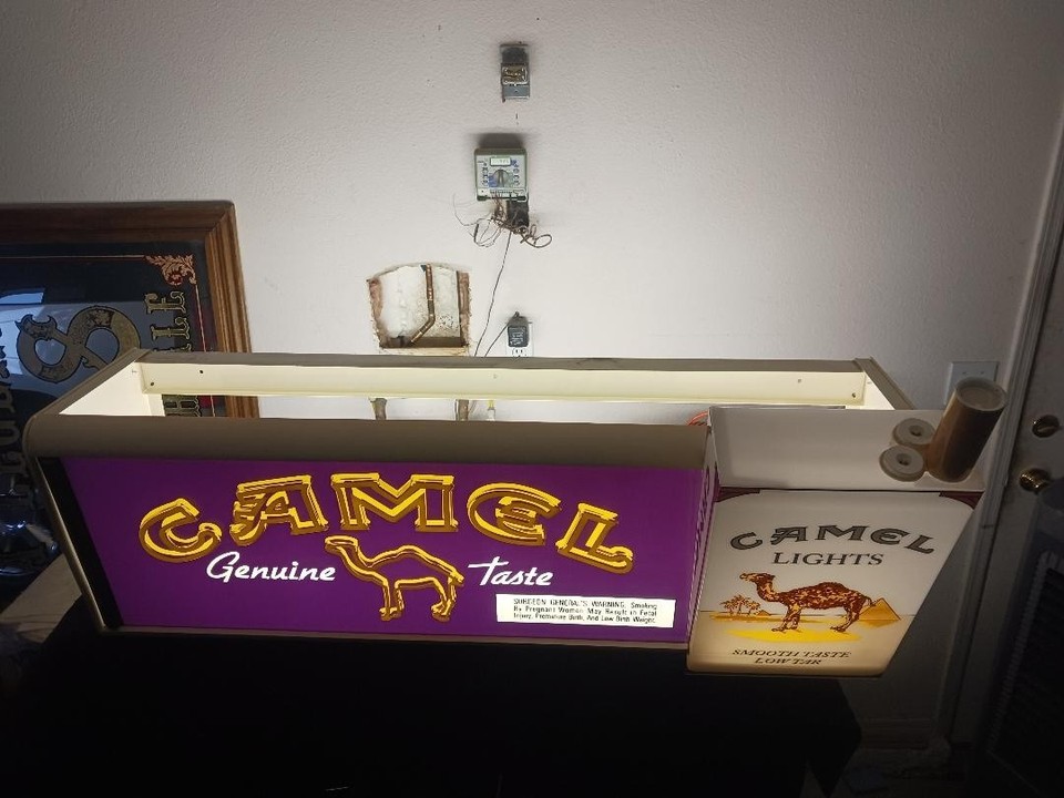 Vintage Camel Cigarettes illuminated store display (counter/back-bar ...