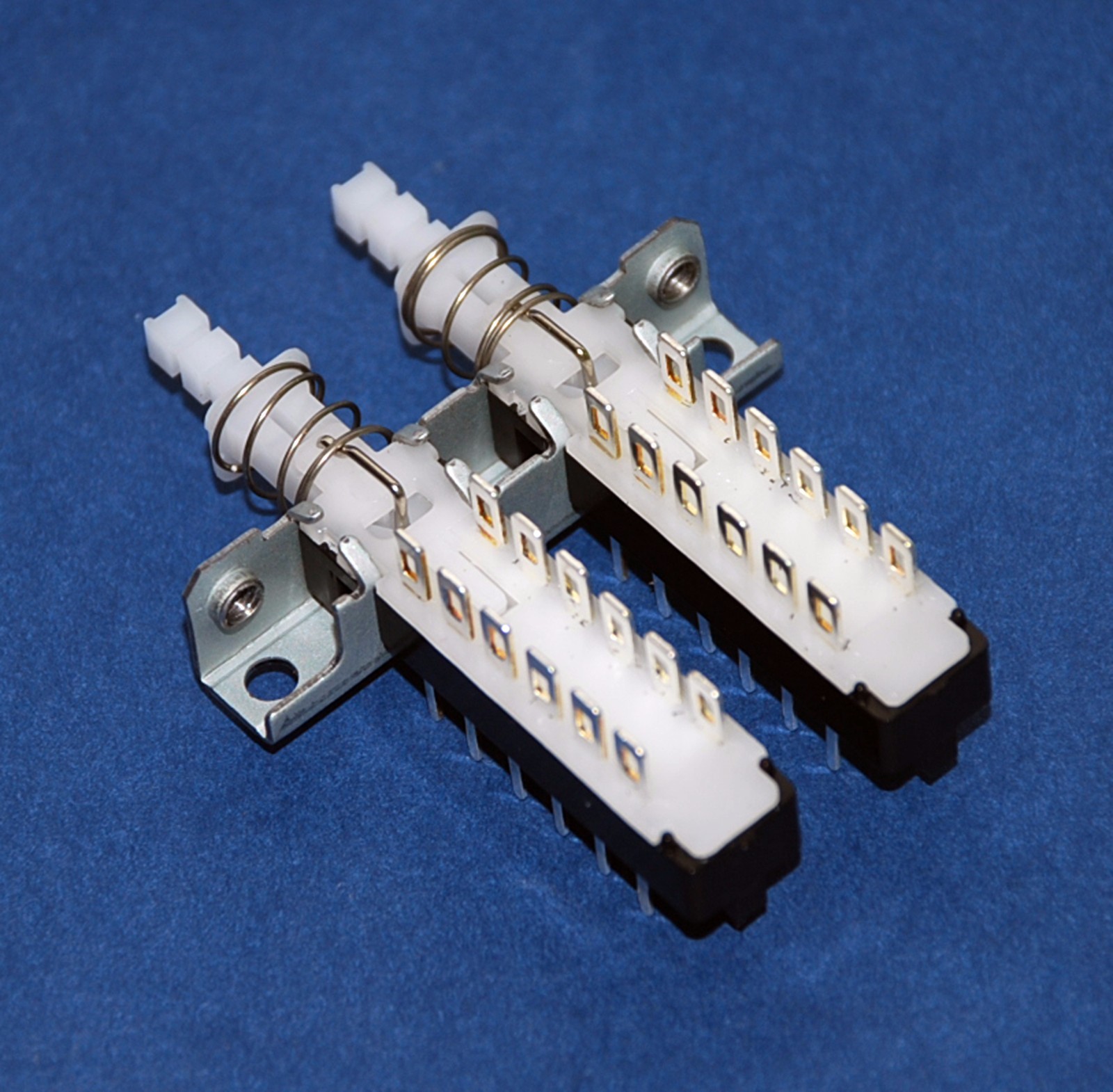 2pc Interlock Push Button Pushbutton Switch Lock Type 2 Key 4 pole w ...