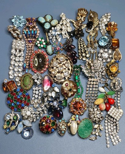 JOB LOT OF ODD / SINGLE HIGH END UNSIGNED VINTAGE COSTUME JEWELLERY ...