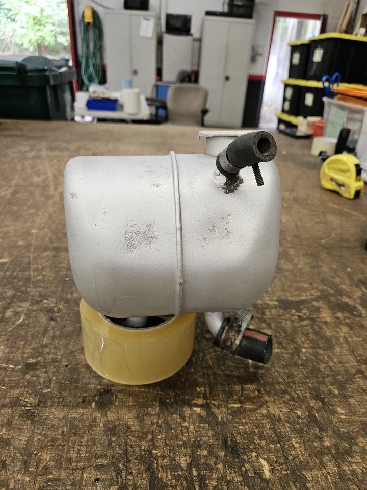 C3 Corvette 1968 1969 Harrison Expansion Tank # 3016340 Dated 68G ...