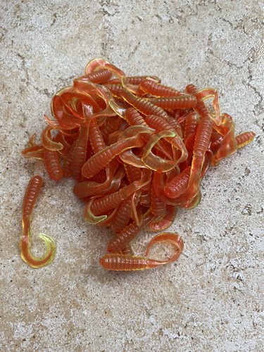 Item#144 50ct 2.5" Chart w/ Orange Core grubs, fishing, bait, soft ...