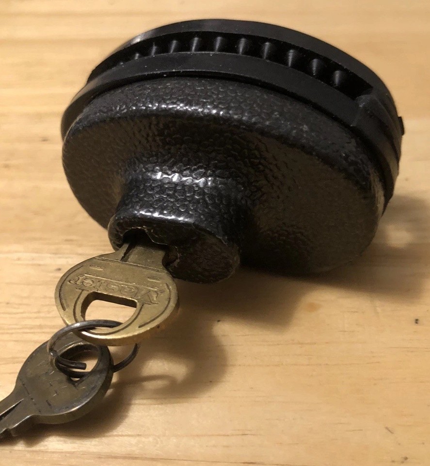 MASTER Trigger Gun Lock w/ Key s Adjustable, Protective Pads; Excellent ...