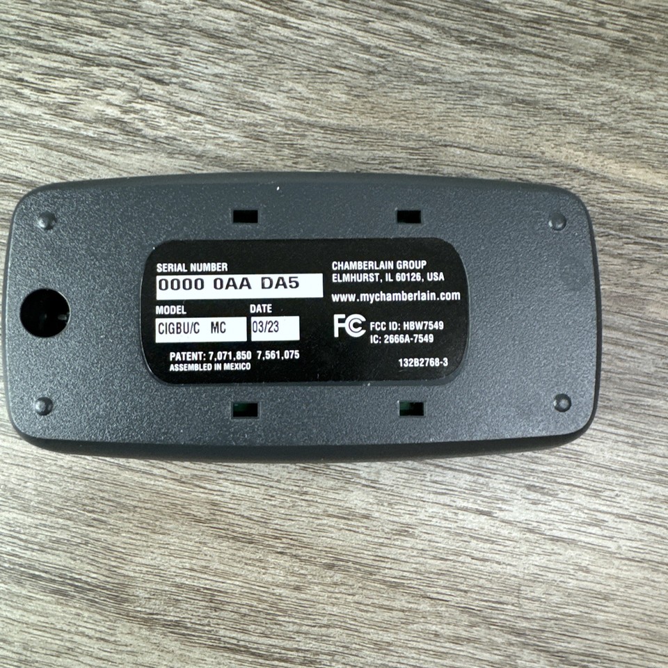 CHAMBERLAIN MYQ CIGBU/C MONITOR CONTROL GARAGE DOOR OPENER - No Power ...