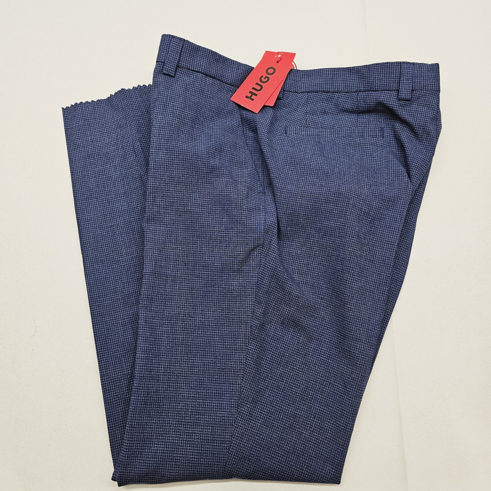 HUGO BOSS Mens 38R (38 x Unhemmed) Modern Fit Micro Grid Blue Dress ...