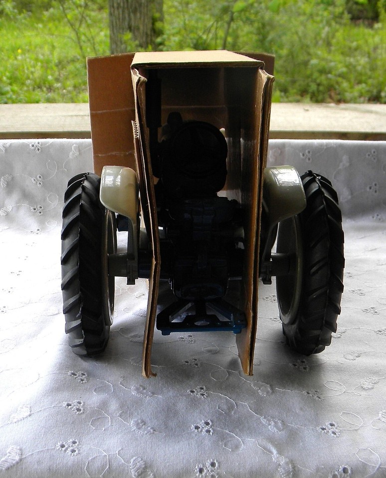 Ertl Ford 5000 Super Major Tractor Collector's Edition in Original Box ...