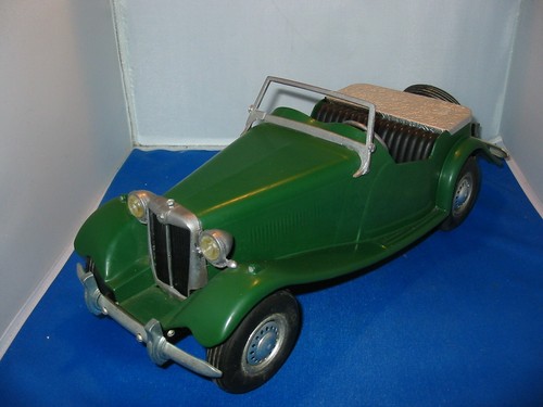 1950's DOEPKE MG SPORT CAR METAL MODEL TOY GREEN | eBay