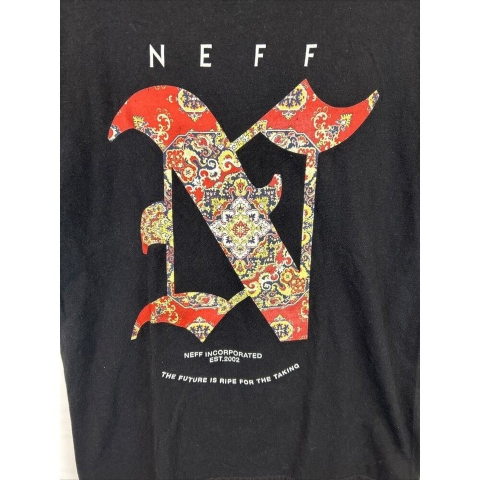NEFF T-Shirt Black Paisley Bandana Graphic Tee Skate Streetwear Logo ...