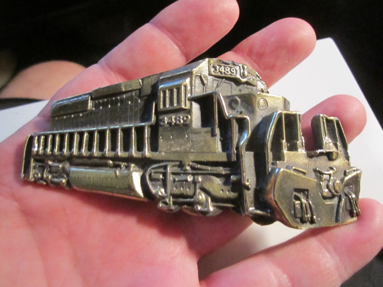 1980 LOCOMOTIVE TRAIN THEME BELT BUCKLE - GW-13 - Gem