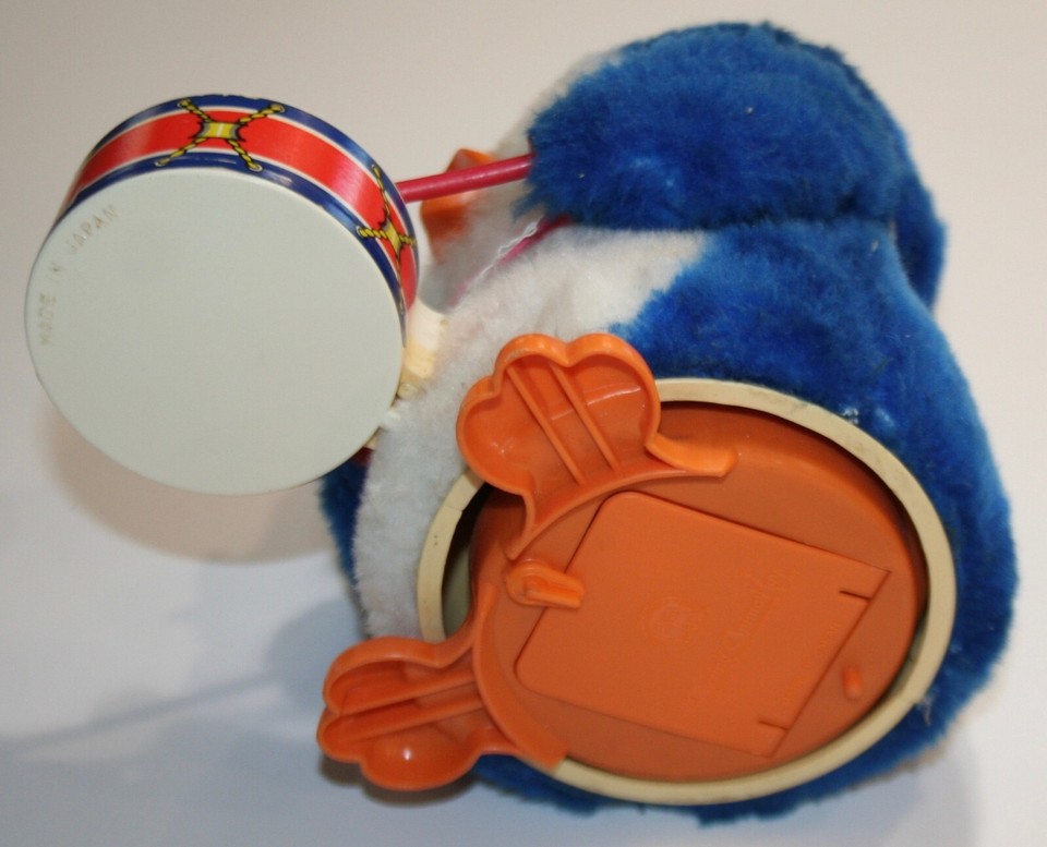 Vintage 80s Iwaya Moving Animal Toy Penguin Little Drummer Plush 8 ...