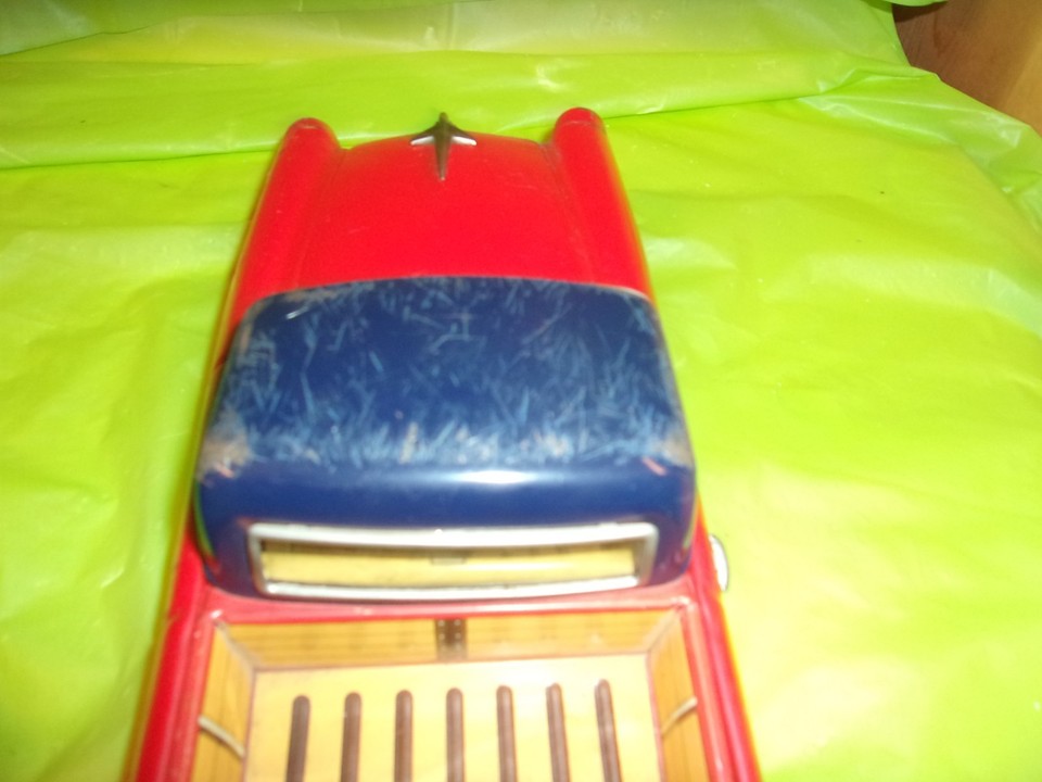 BANDAI "FORD PICK-UP" #3381 FRICTION DRIVE TIN TOY TRUCK!! BODY IS LOSE ...
