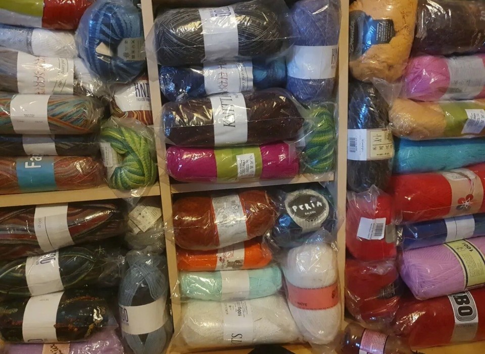 Large Bundle Job Lot Mixed Knitting Yarn 1KG 1000g Random Colours ...