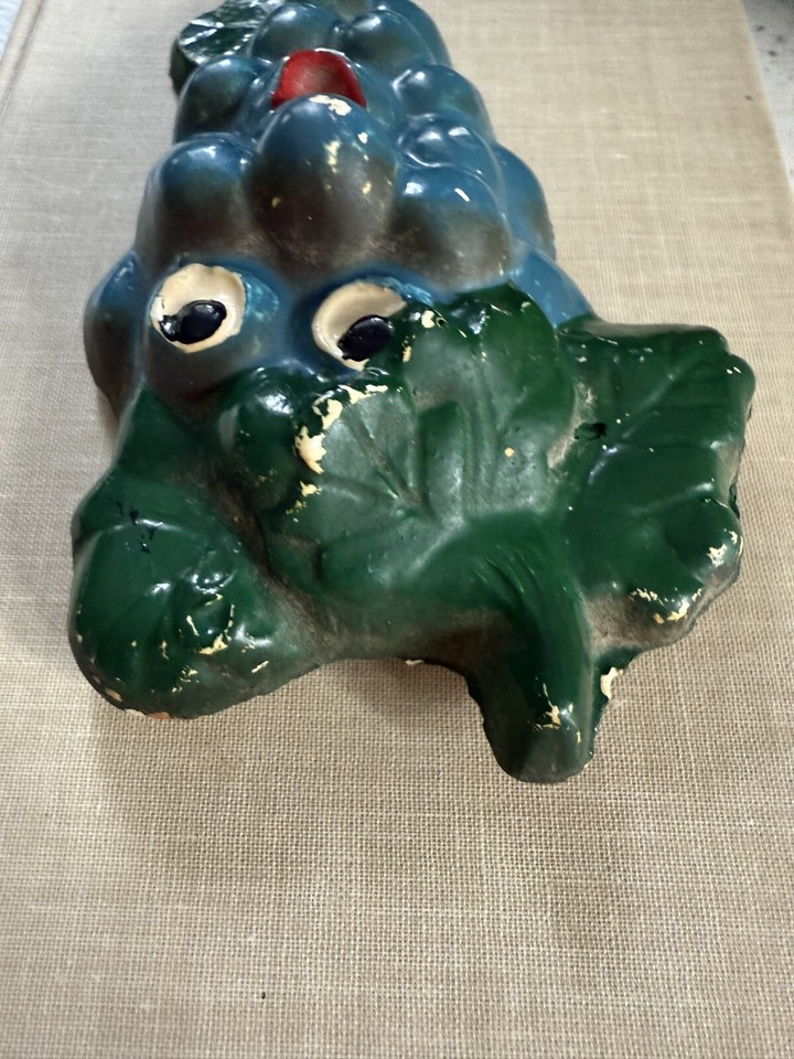 Vintage Chalkware Anthropomorphic Grapes Veggie Wall Art Retro Kitchen ...