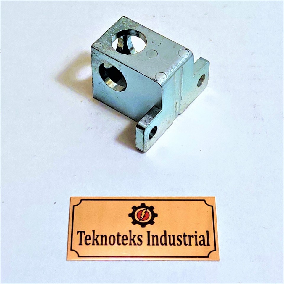 IFM E20865 EFECTOR SENSOR MOUNT BRACKET SYSTEM COMPONENT M12 RAIL | eBay