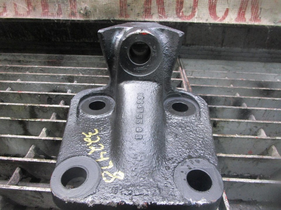 2004 - 2006 Cummins ISX Diesel Engine Rear Engine Mount Part 1864755C3 ...