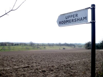 Photo 6x4 View towards Bargains Hill from the top of Upper Rodmersham ...