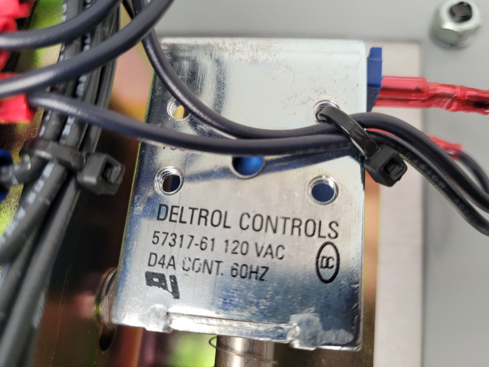 SKRU Solenoid Key Release Unit Siemens UPS Maintenance Bypass Kirk Key ...