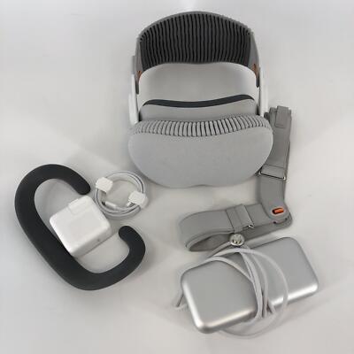 Apple Vision Pro 512GB, Solo Knit Band - M Dual Loop Band - M Light ...