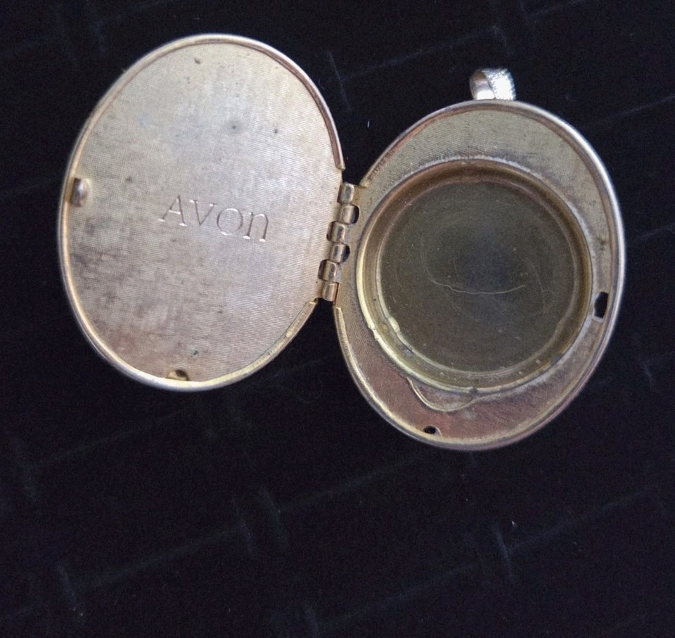 Vintage Avon Solid Perfume Green Cabochon GLASS Brooch Poison Locket ...