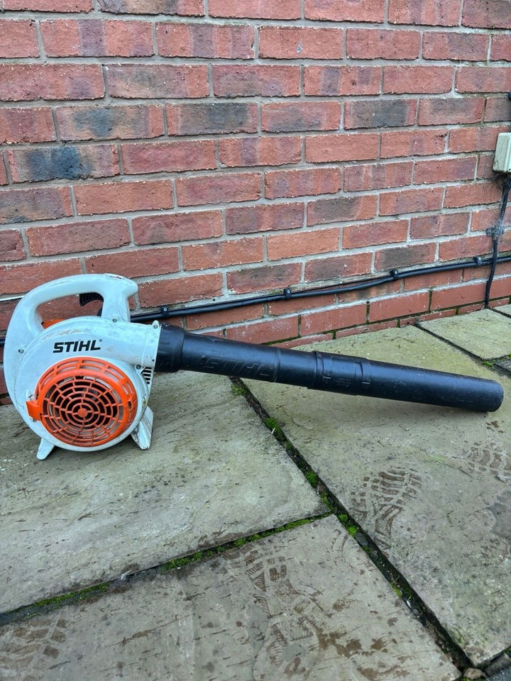 Stihl BG56 C Two-Stroke Petrol Handheld Leaf Blower | eBay UK