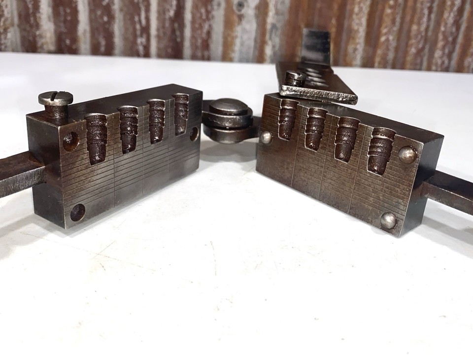 Lyman 358156 S 52 K2 4 Cavity 357 Mag/38 Special Bullet Gang Mold Wood ...