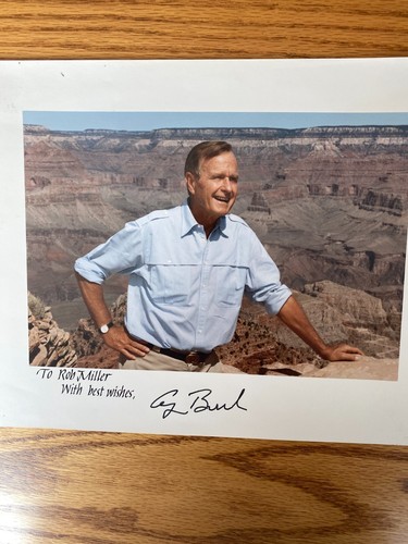 GEORGE BUSH SIGNED ORIGINAL PHOTO 8X10 COLOR CASUAL POSE | eBay