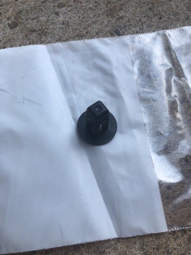 Toyota 9018906236 Genuine OEM Wheelhouse Liner Grommet for sale online ...