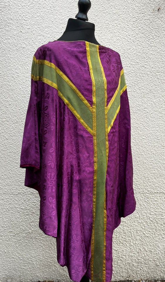 Vintage Francis Tucker Purple Embroided Church Clergy Gown Vestment ...