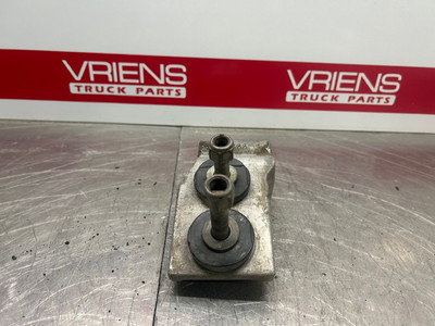 KENWORTH BRACKET-HOOD HINGE K277-293 | eBay