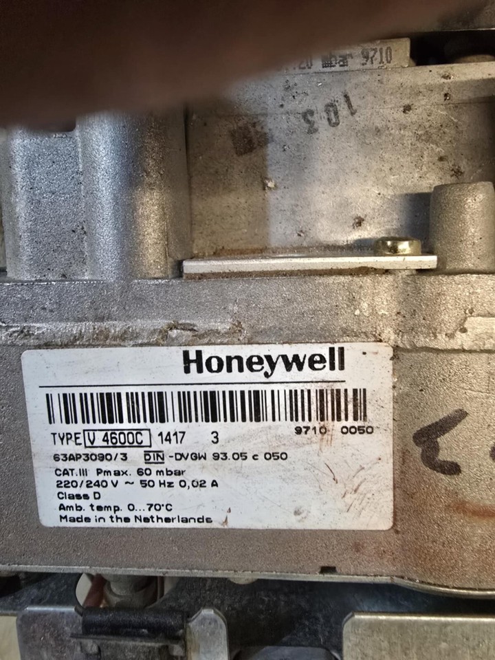 Baxi Bermuda back Boiler Gas Valve / & Burner And thermostat perfect ...