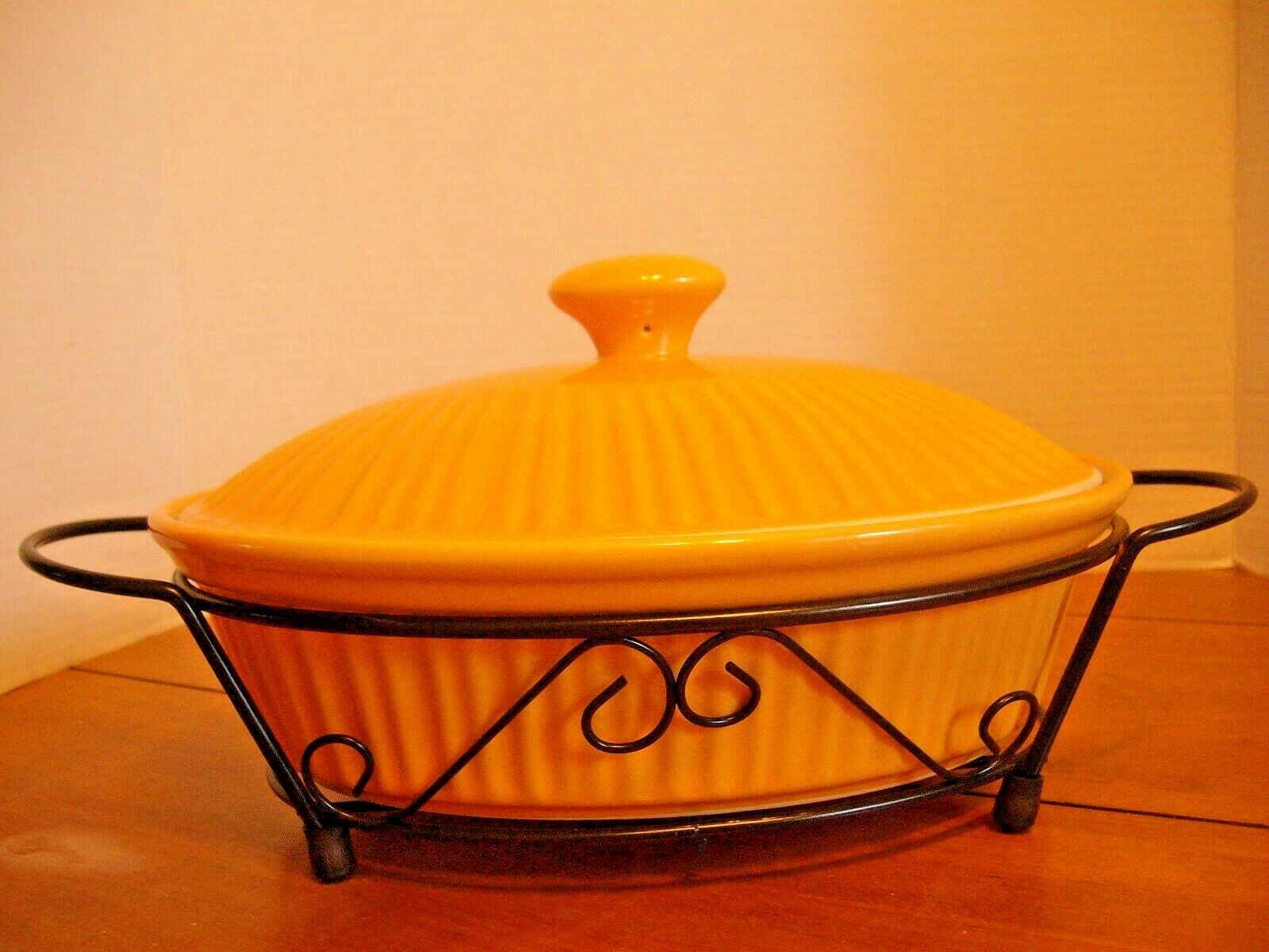 Temp-tations Large Oval Covered Dish W/Caddy/Stand Presentable Ovenware ...