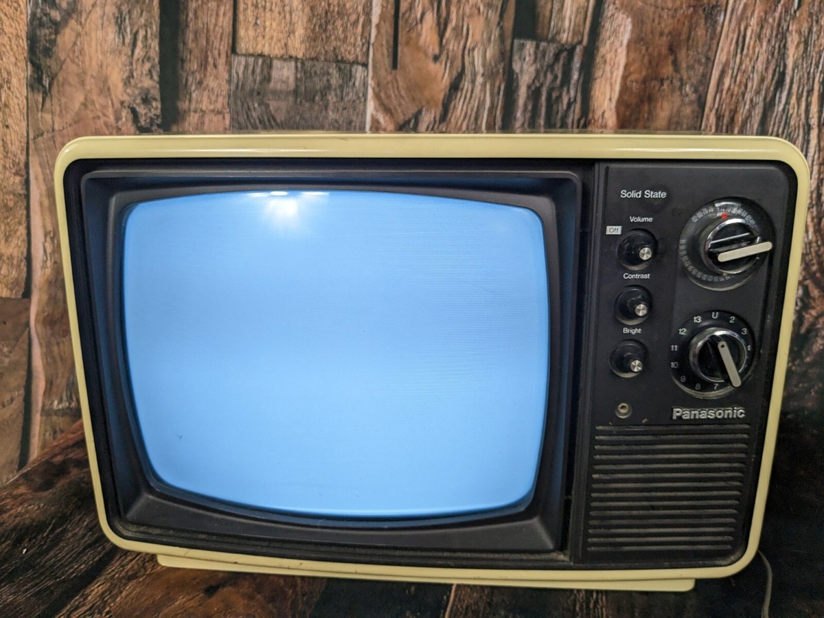 Old Black And White Tv Set