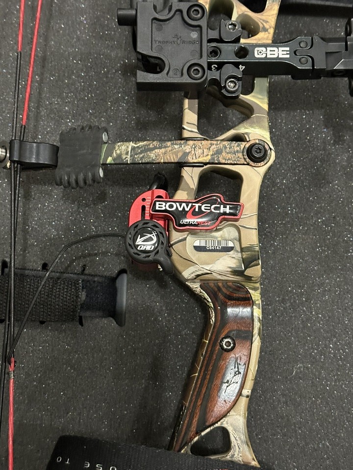 bowtech Experience compound bow right hand 60pd | eBay