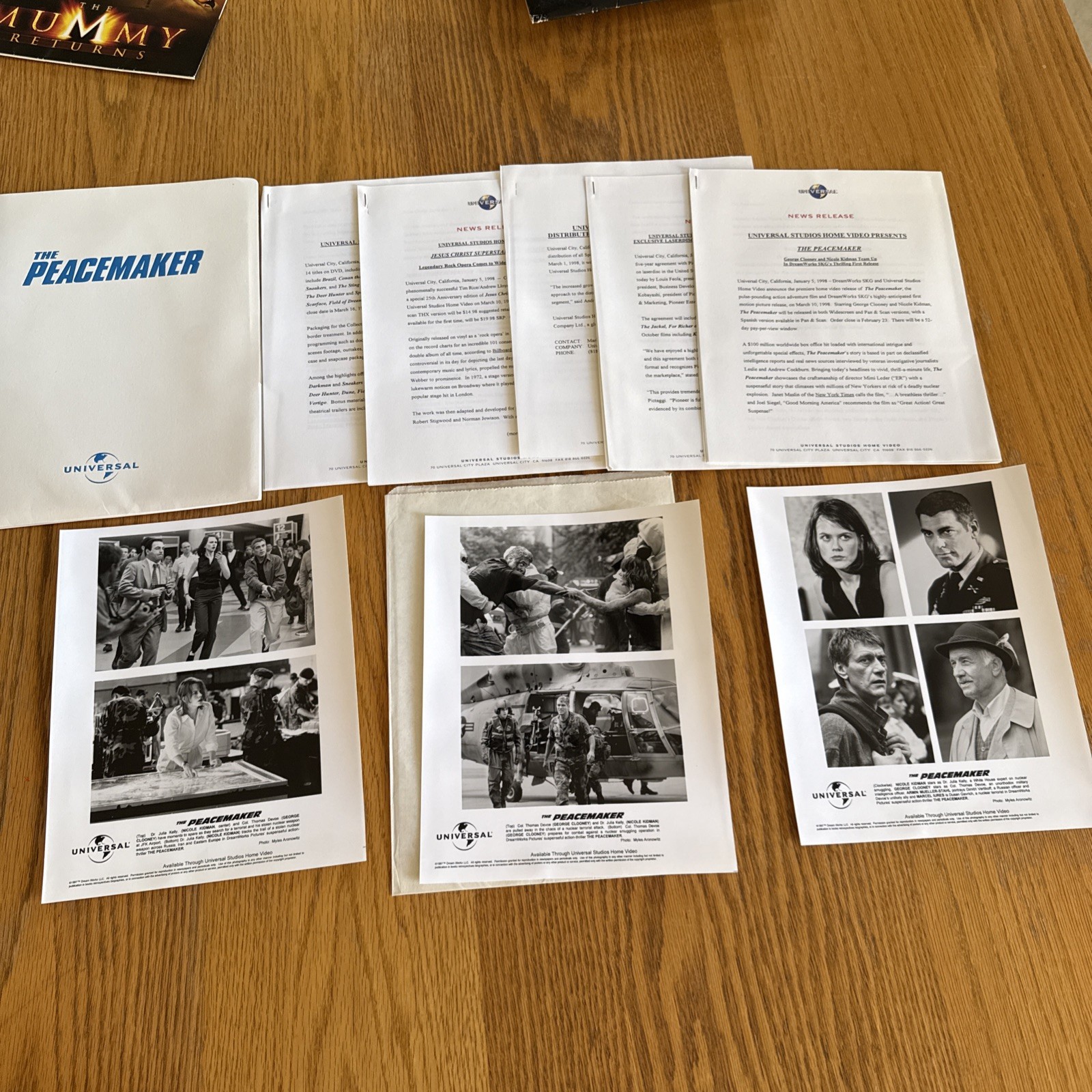 Lot of 9 1990 Presskits- Schindler’s List, The Mummy, Mouse Hunt, K Pax ...