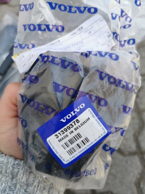 NEU Original Volvo V60 CC XC60 PDC-Sensor Halter Halterung Set 31399378 ...