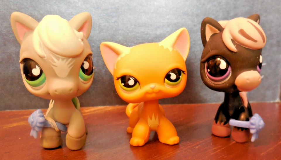 Littlest Pet Shop RACEABOUT RANCH 523 524 525 Tear Drop Eyes with NIB ...