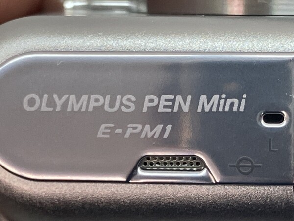 Olympus PEN mini E-PM1 Mirrorless digital camera Silver English ...