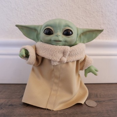 Hasbro Star Wars Baby Yoda The Child Animatronic Edition Action Figure ...