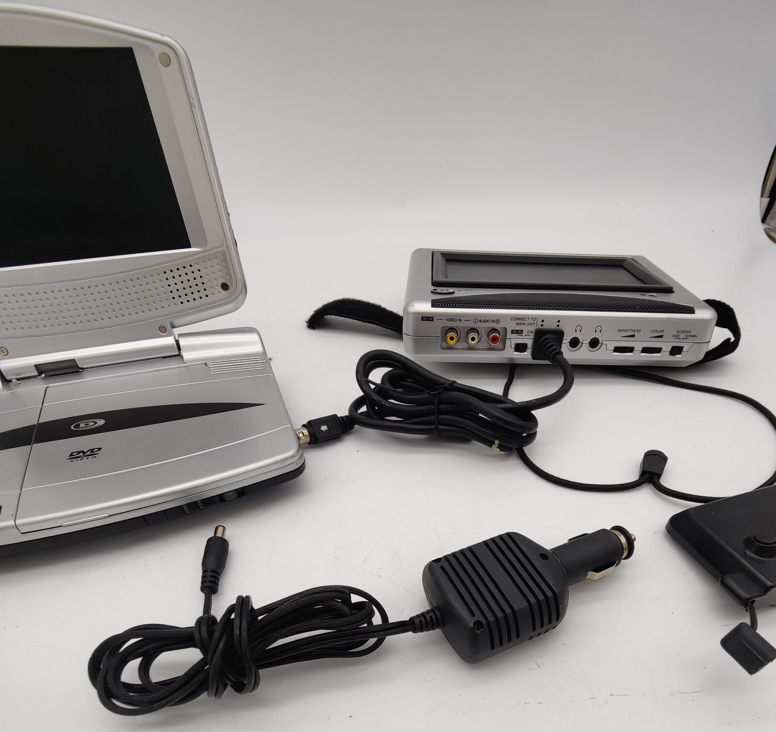 Duraband Portable DVD dual-7B w/ Carrying Case 2 Screens Tested Working ...