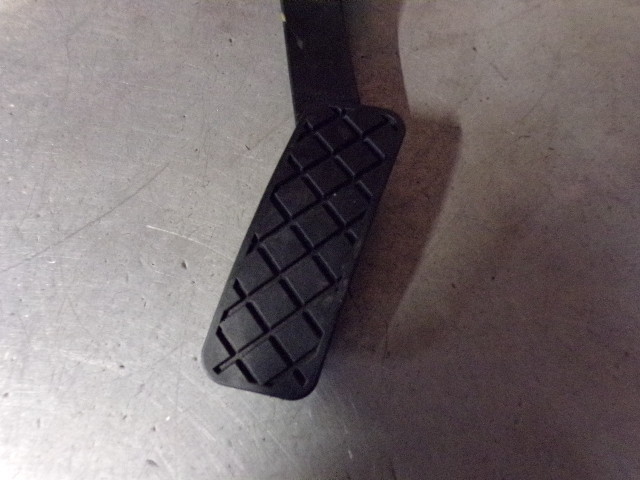 19289 H2N 2013-2017 MK3 5F SEAT LEON FR ACCELERATOR THROTTLE PEDAL ...