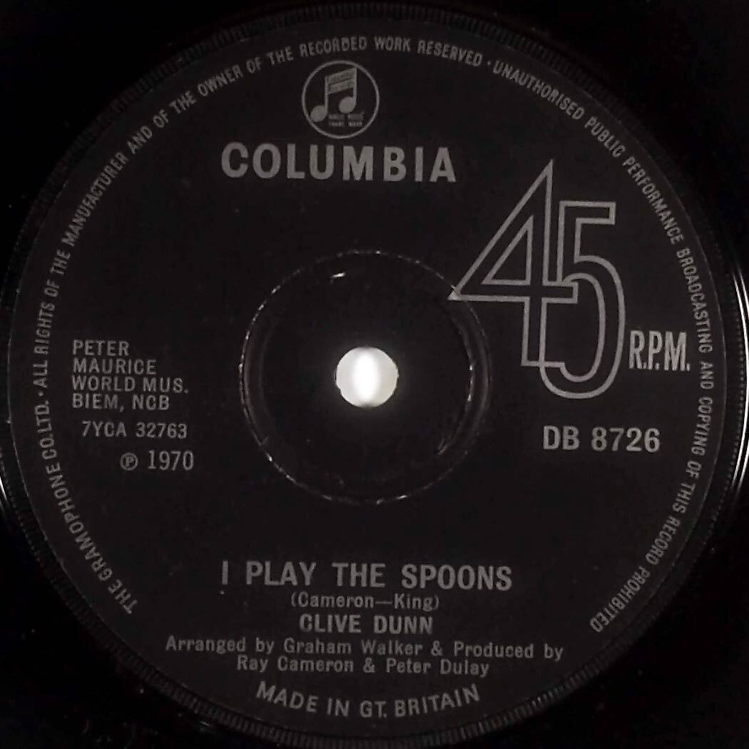 Clive Dunn - Granddad / I Play The Spoons [7" 45 rpm Single] UK Import ...