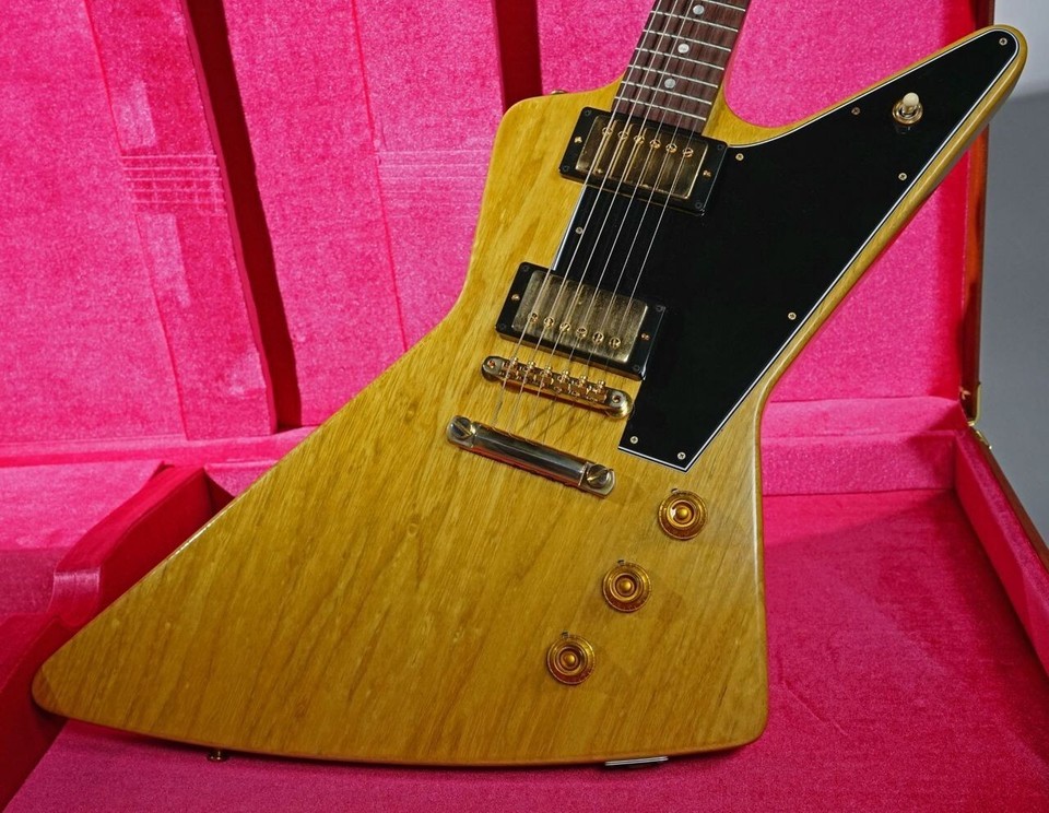 Gibson Custom Shop 1958 Korina Explorer Reissue Black Pickguard ...