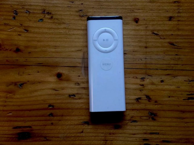 Genuine Original Apple Mac Remote Control A1156 EMC No 2086 White for ...