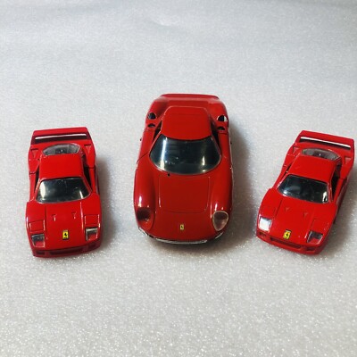 Lot 3 Ferrari 250 LM 1988 1:24Diecast Metal Red Revell , Ferrari F40 1: ...