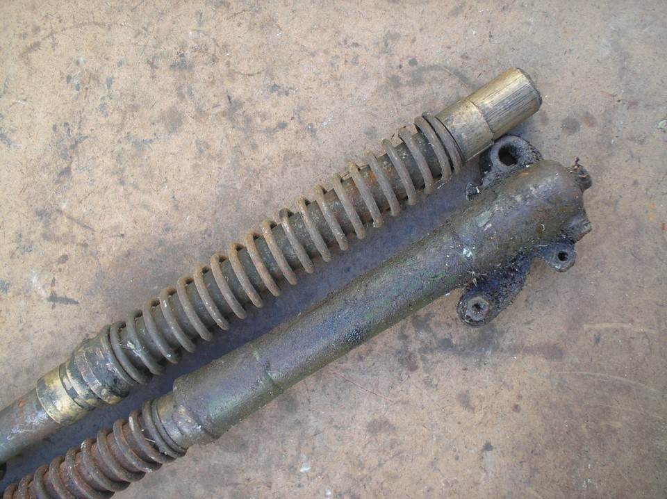 Velocette 350 500 MAC MSS Viper Venom ? RANDOM front fork parts SPARES ...