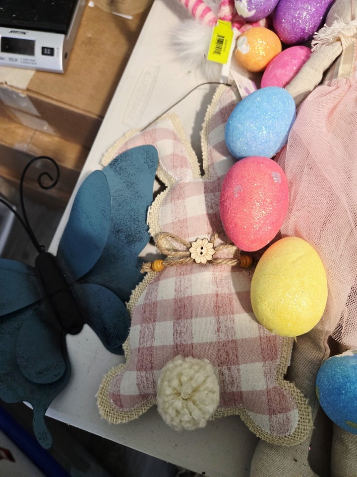 Lot Of 50+ Wreath Making Supplies Easter, Patriotic, Valentines, St ...