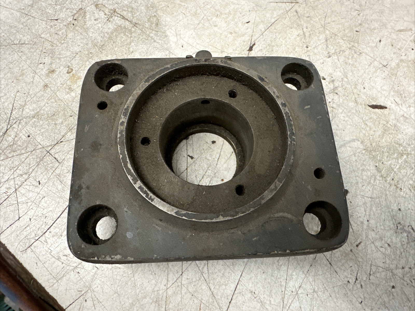 Bridgeport Milling Machine Screw Bracket | eBay