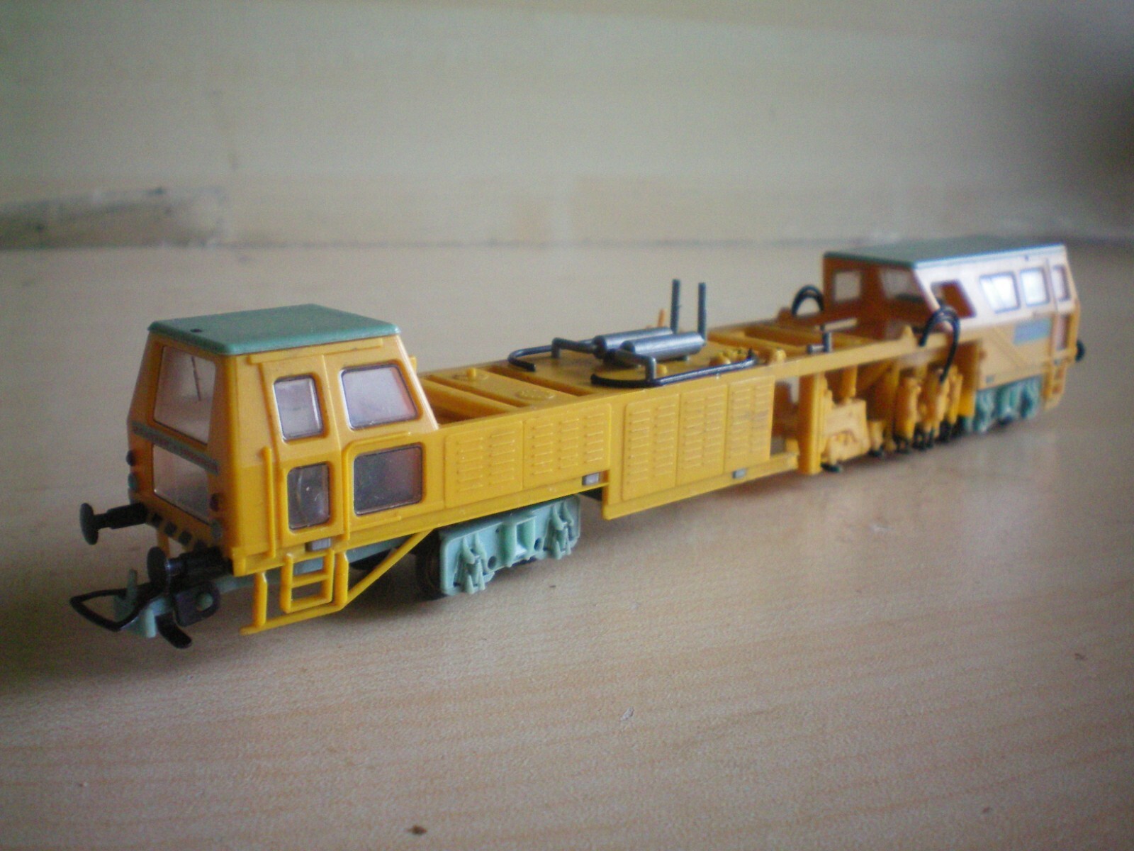 PLASSER & THEURER GLEISBAUMASCHINE VON LILIPUT -DAS ORGINAL | eBay.de