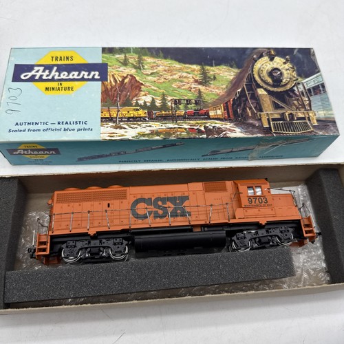 Athearn HO Scale CSX GP40- 2 Diesel Locomotive #9703 Engine Train ...