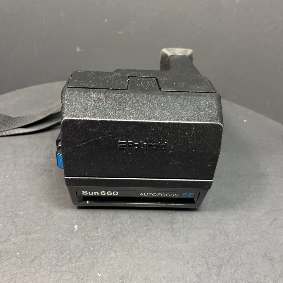 Vintage Polaroid Sun 660 Autofocus Instant Camera with Strap - Untested ...
